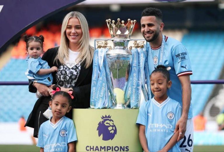 Riyad Mahrez et sa famille enflamment la Toile - Foot-algerie.com