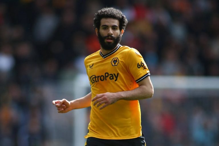 Manchester City intensifie sa course pour Rayan Aït-Nouri - Foot ...