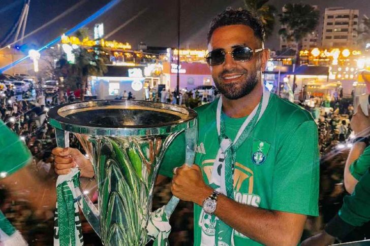 Riyad Mahrez : Biographie, parcours, salaire, records et plus - Foot ...